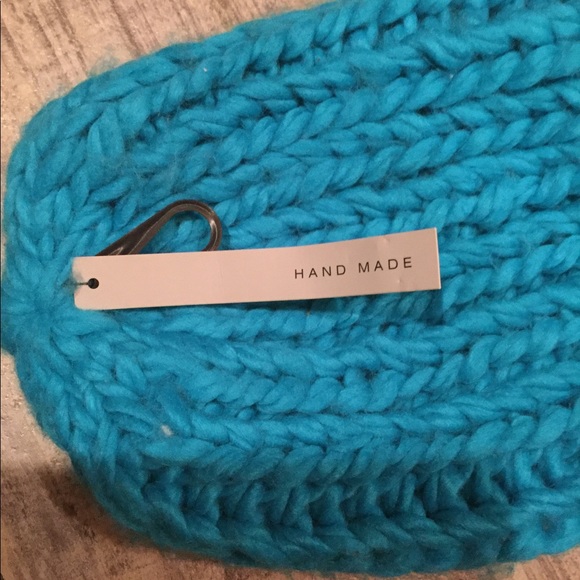 Zara | Accessories | Nwt Zara Blue Hand Made Chunky Knit Beanie Hat ...